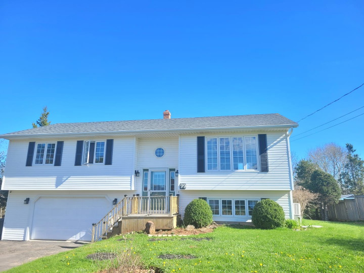 Spotless 4br Home | Stunning North River View - Charlottetown
