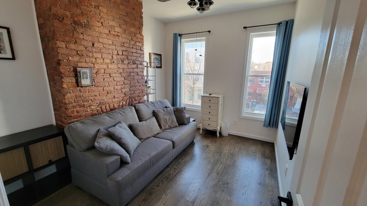 Artist Apt (L M J Trains) -