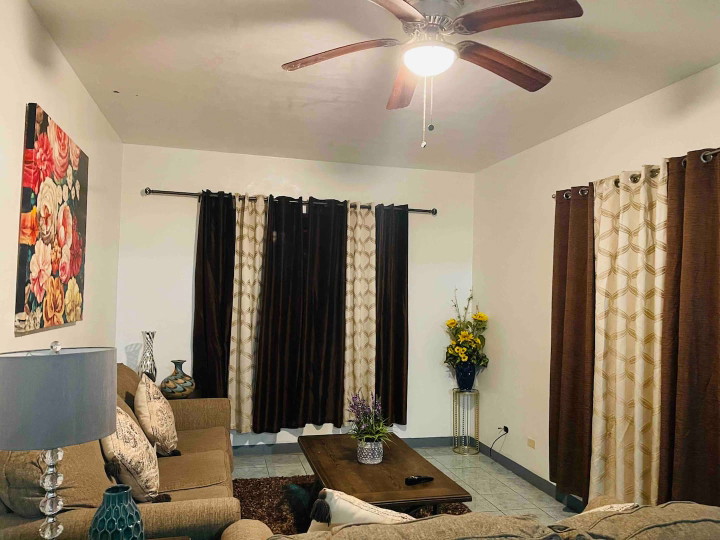 Spacious 2 Bedroom With Garage In Dededo - Guam