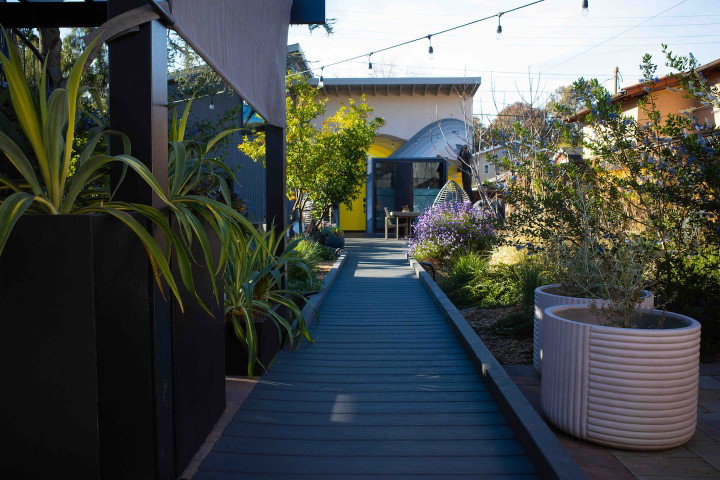 Modern, Art-filled Silicon Valley Home W/ Gym Pod - Santa Clara, CA