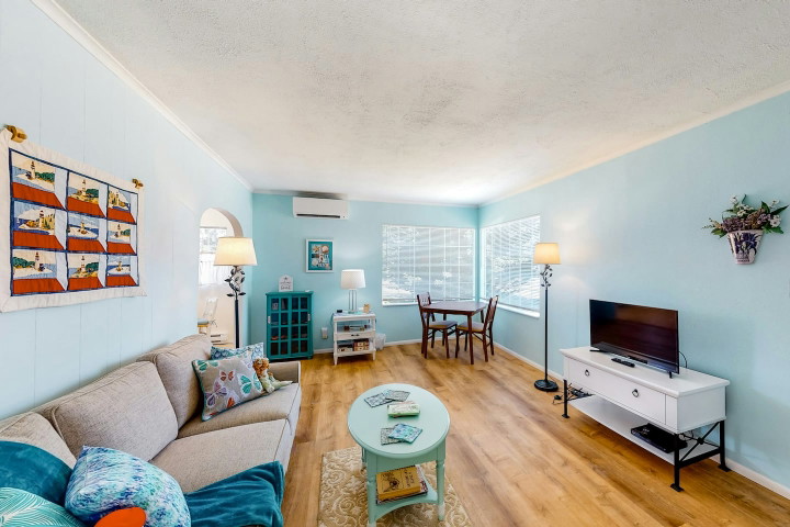 Charming 2br Dog Friendly | W/d - Waldport, OR