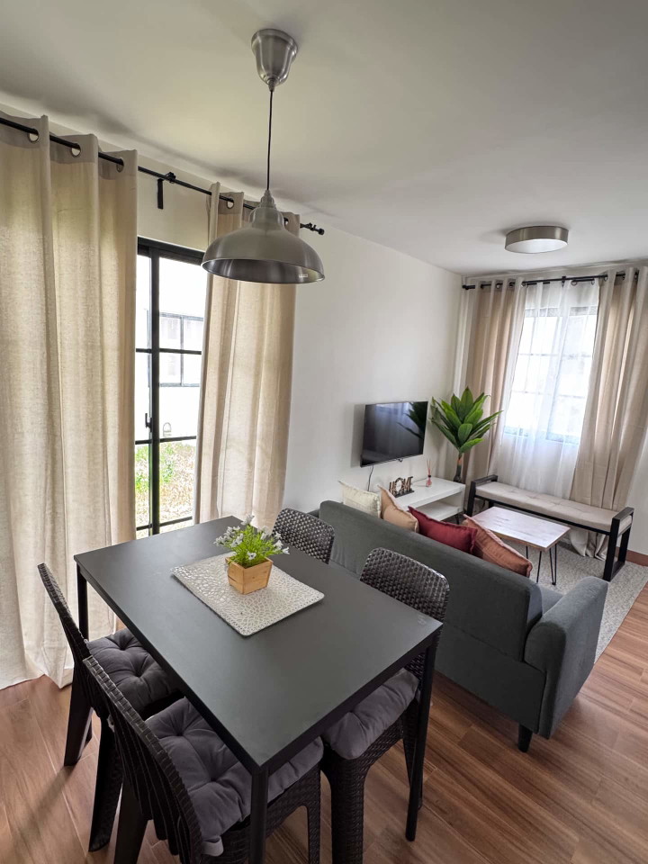 Cozy Scandi-industrial House (Perfect For Family) - San Pablo City