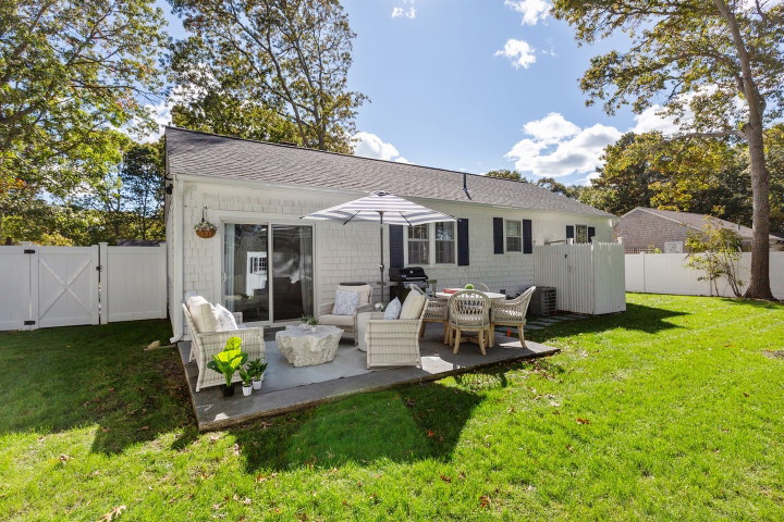 Quaint Cape Cod Home! A/c! Firepit! Dogs Allowed - Yarmouth, ME