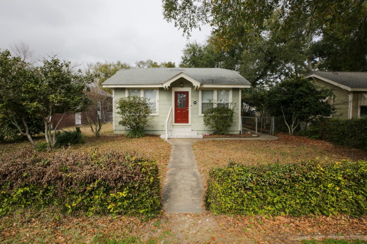 Flamingo Pad | Pet-friendly Pensacola Rental Near - Pensacola, FL
