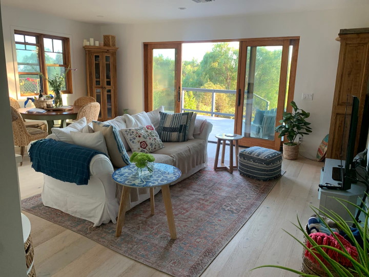 Gorgeous Malibu Apartment- Airbnb Fees Included! - Malibu, CA
