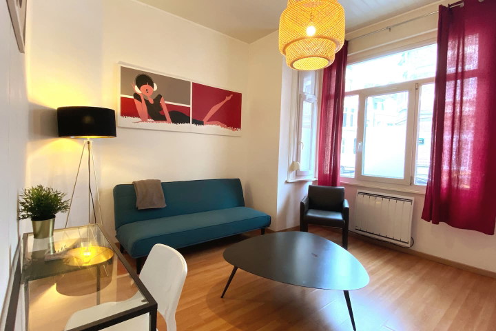 Appt De 40m² Avec Cour Privée à Deux Pas Des Gares - Lille