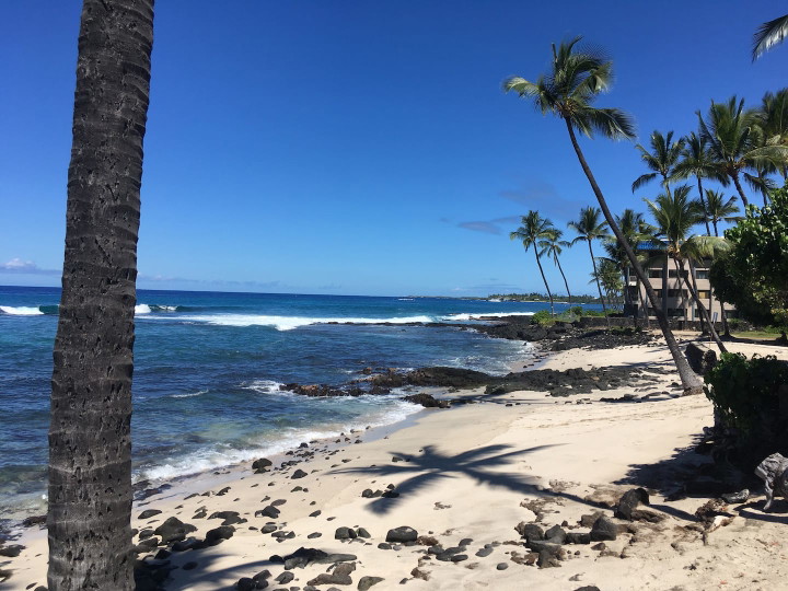 Wake Up To The Sound Of Waves In Hale Nalu - Kailua-Kona, HI