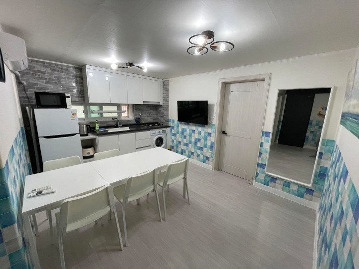 Hoyoun[2room 3beds] 550m From Hongdae Station - South Korea