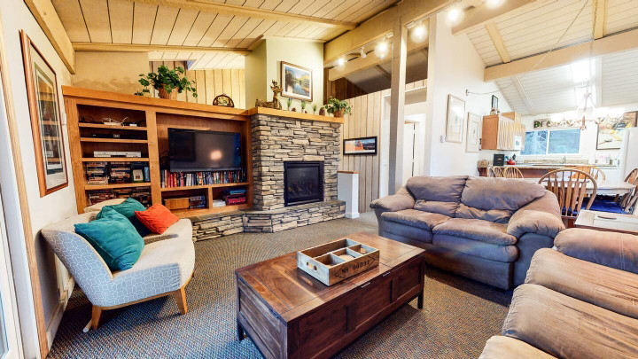 Mammoth Estates 127 Large Mountain Cabin, Private Washer Dryer, Phenomenal Location, Steps From The Village By Redawning - Mammoth Mountain, CA