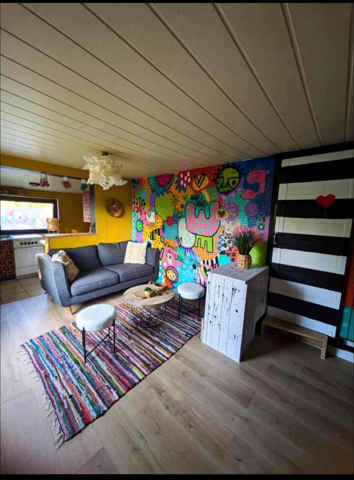 Cabane Atypique Et Artistique - Bitche