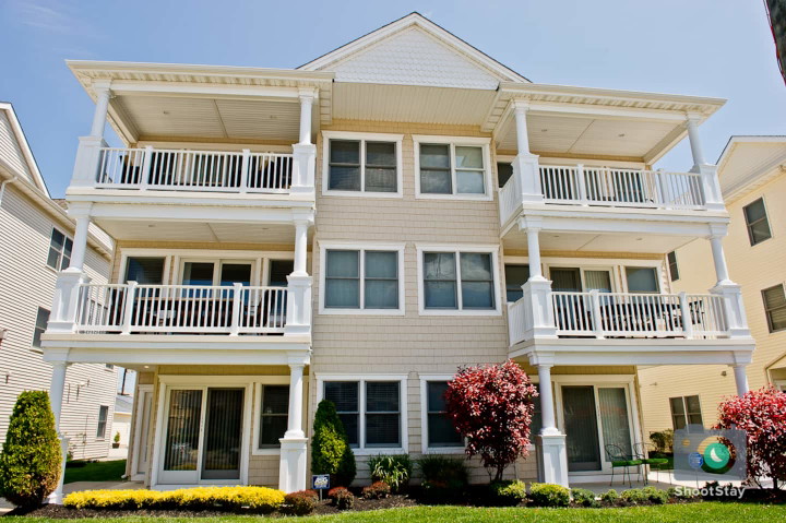 Brigantine 4 Br/3.5bath- Beachblock W/ Elevator - Jersey Shore, NJ