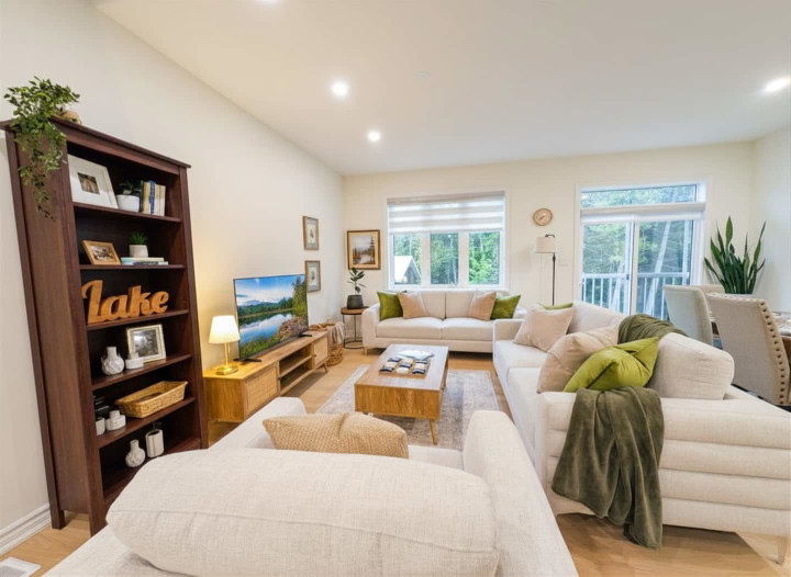 Modern 4br Bobcaygeon Bungaloft | Walk To Lake - Bobcaygeon