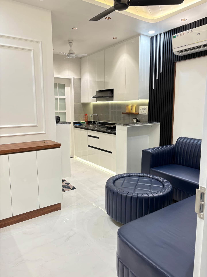 Royal Apartment In West Delhi - Delhi, India