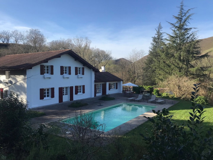 Spacious Villa In The Heart Of The Basque Country, Itxassou - Cambo-les-Bains