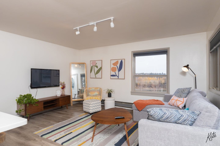 Modern Apartment On Chena River & Close To Airport - Fairbanks