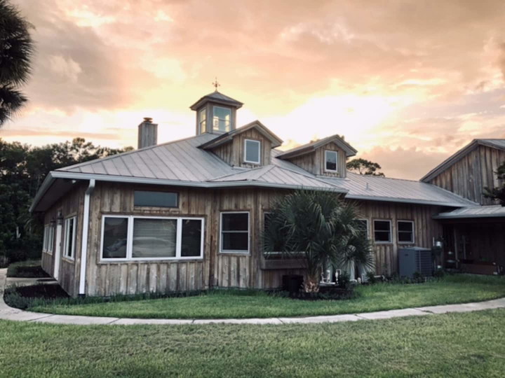 Cypress Lodge W/theater & Pool Access - St. Cloud, FL