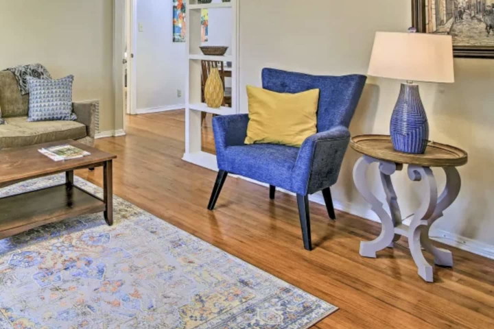 Charming 2br Apartment Near Downtown San Antonio - サン・アントニオ, TX