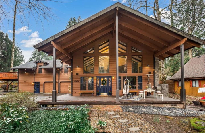 Huge Mountain Chalet - Gourmet Chefs Kitchen - Pool - One Block From Sandy River - Oregón