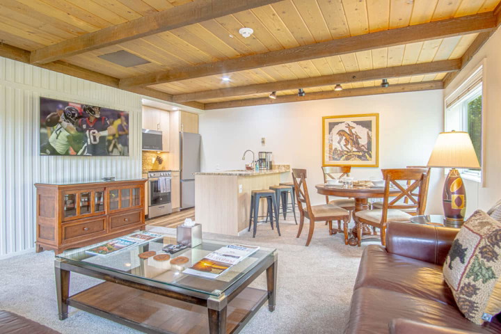 Atelier Lookout - 2bd Condo Baldy Views + Pool - Sun Valley, ID