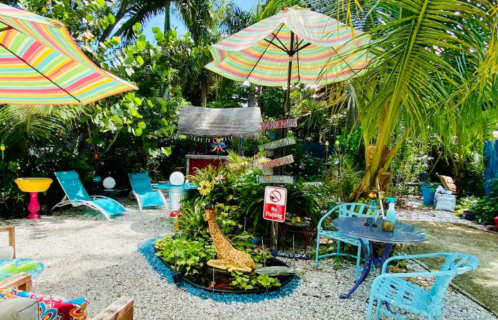 Flamingo1/2m Walk To Downtown #Thetropicalnut️ - Sarasota, FL