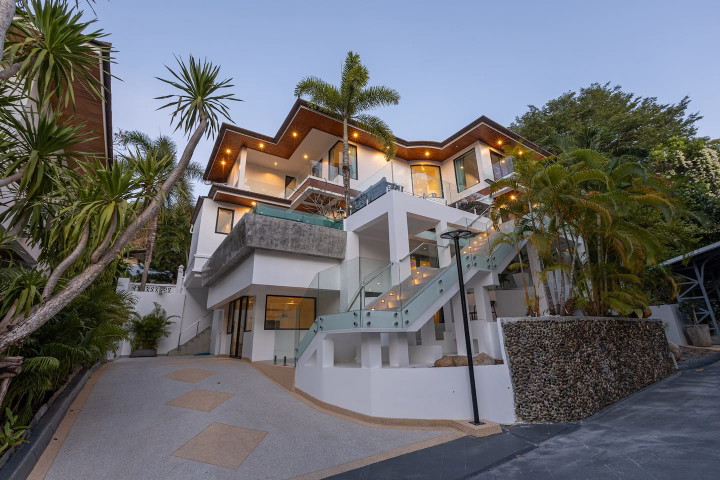 Kiri Tara Villa 2 - Phuket district, Thailand