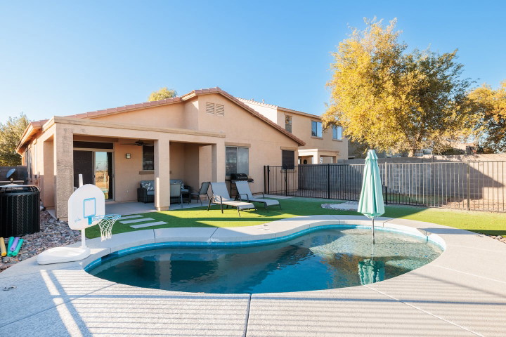 Family Home W/ Heated Pool & Rec Parks - Queen Creek, AZ