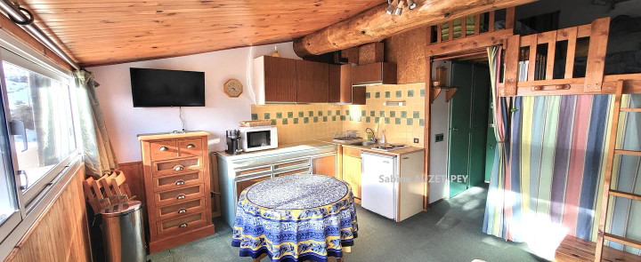 Type : Studio 4/5 Personnes - Montclar
