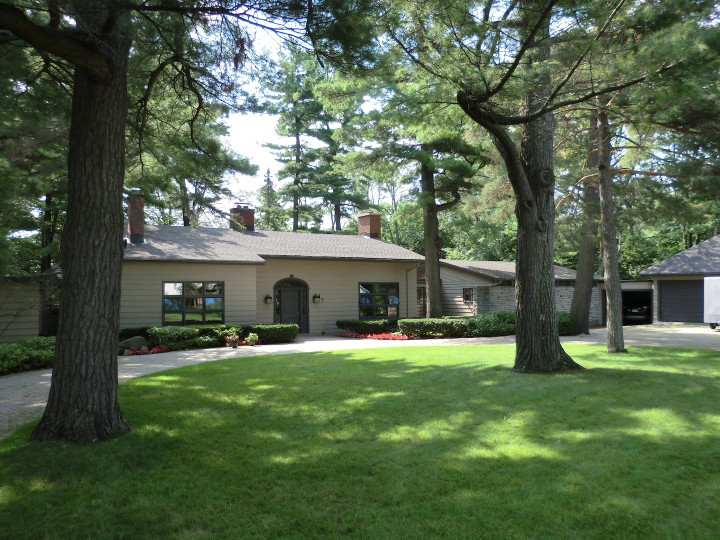 A Truly Magnificent Retreat Destination - Brockville