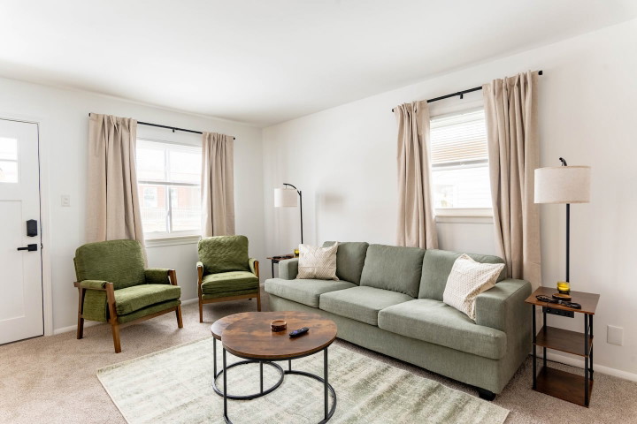 The Fern Nook  Cute & Cozy Ferndale Airbnb! - Birmingham, MI