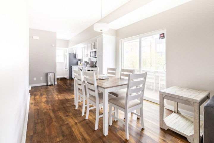Luxury Downtown Townhome W/ Private Garage Unit 6 - Cleveland, OH