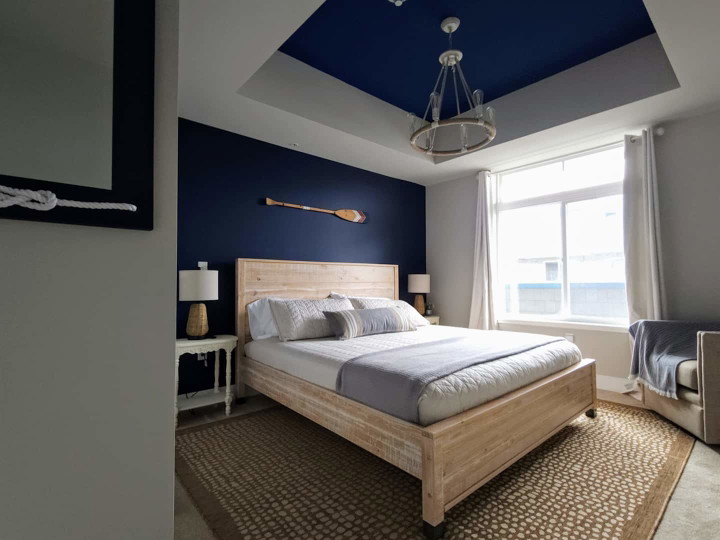 Spacious Condo, 2 King Brs -Gameroom- & Parking - Grand Haven, MI