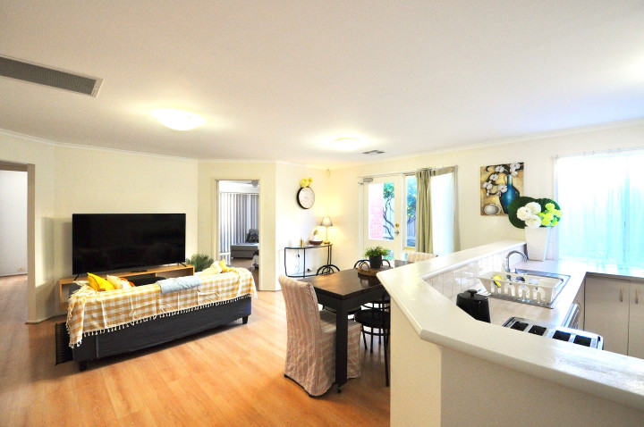 Spacious Interior | Private Yard | Peaceful Area - Notting Hill