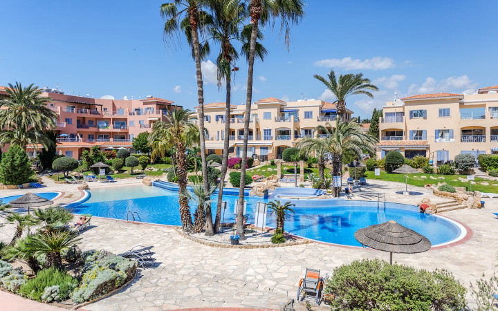 Cozy Maisonette In Limnaria Gardens - Paphos