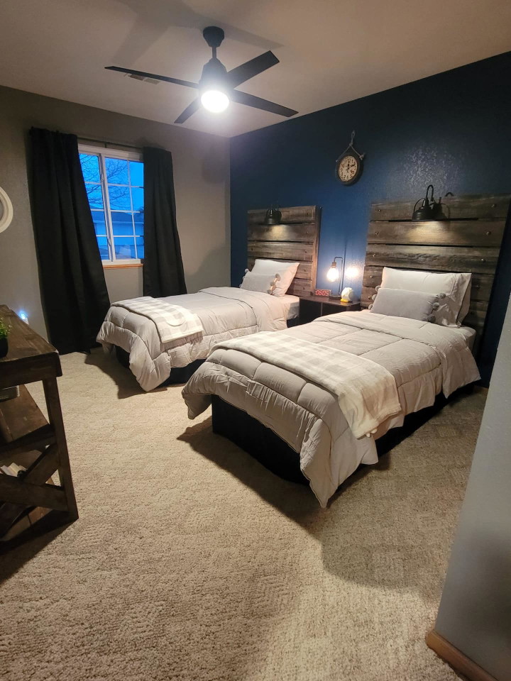 The Llama House-norfolk - Norfolk, NE