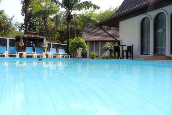 Large Villa Incl. Pool, Breakfast, Maids, Electricity & Chef! Perfect For Groups - Karon Beach