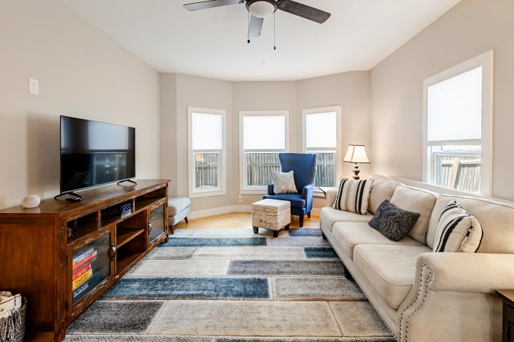 3br Family  Sleeps 6  Parking + W/d - Colorado Springs, CO