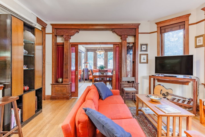 Vintage Apartment In The Heart Of The Ukrainian Village - Chicago, IL