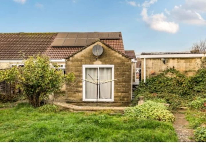 3 Bedroom Bungalow In Frome For Short Term Let - Warminster