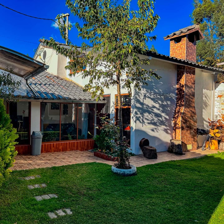 Casa De La Abuela-mallki - Perú