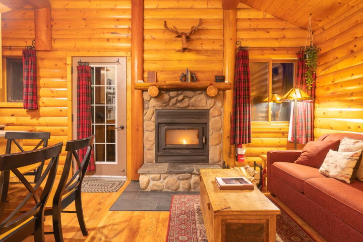 Baker Creek - Family Superior Two Bedroom Cabin - Lake Louise
