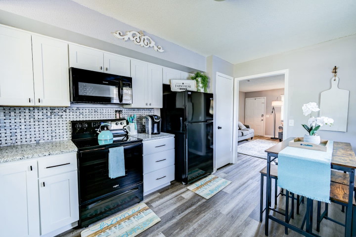 Appealing 2 Bed/1.5 Bath Home In St Joseph - Saint Joseph, MO