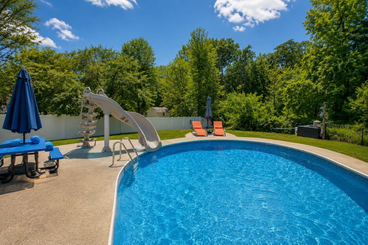 Beacon Beauty 4/2, Hot Tub,pool,wifi,1.5m To Town - Newburgh, NY