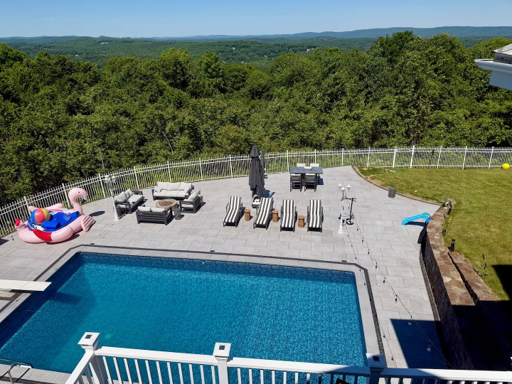 Charming Apartment With Breathtaking View! - Farmington, CT