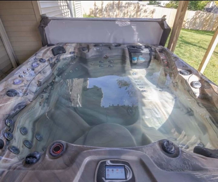 Cozy Iowa Home Rental, Family-friendly W/hot Tub! - Ankeny, IA