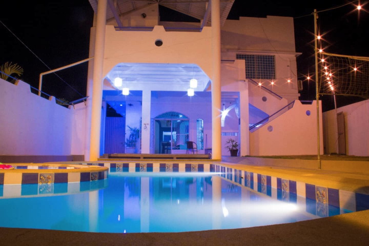 Villa With Pool & Jacuzzi | 20 Guests - Playas
