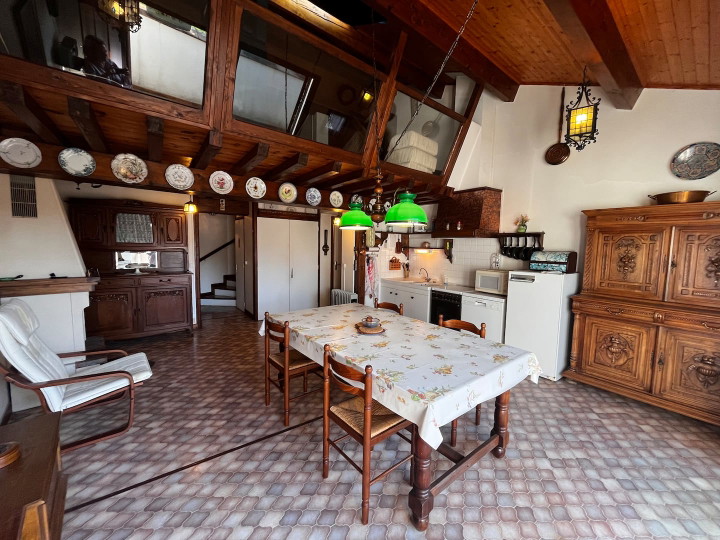 Vintage-style House With Terrace, Drôme Sud - Bourdeaux