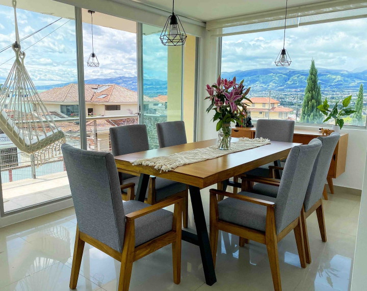 Hermoso Departamento Con Increibles Vistas Cumbaya - Quito