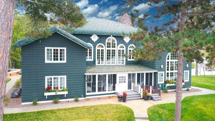 Historic 9 Bedroom Estate On The Eagle River - Wisconsin