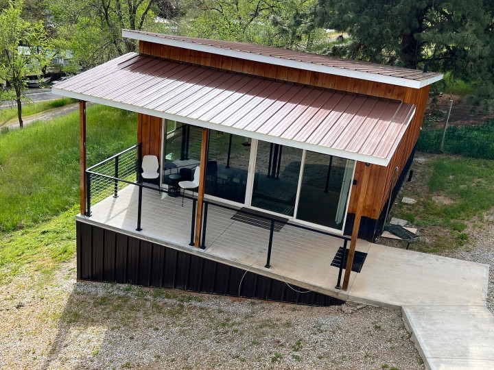 Hilltop Riverview Bunkhouse - Idaho