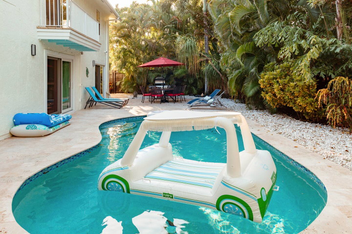 Heated Pool, Six-bedroom Estate, Close To Downtown - Boynton Beach, FL